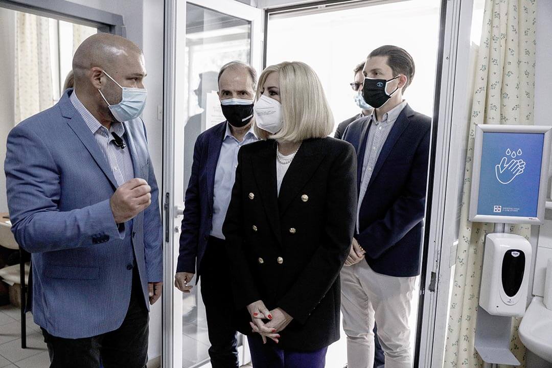 Επίσκεψη στο Εμβολιαστικό Κέντρο στο Ασκληπιείο Βούλας – ΠΑΣΟΚ – Κίνημα ...