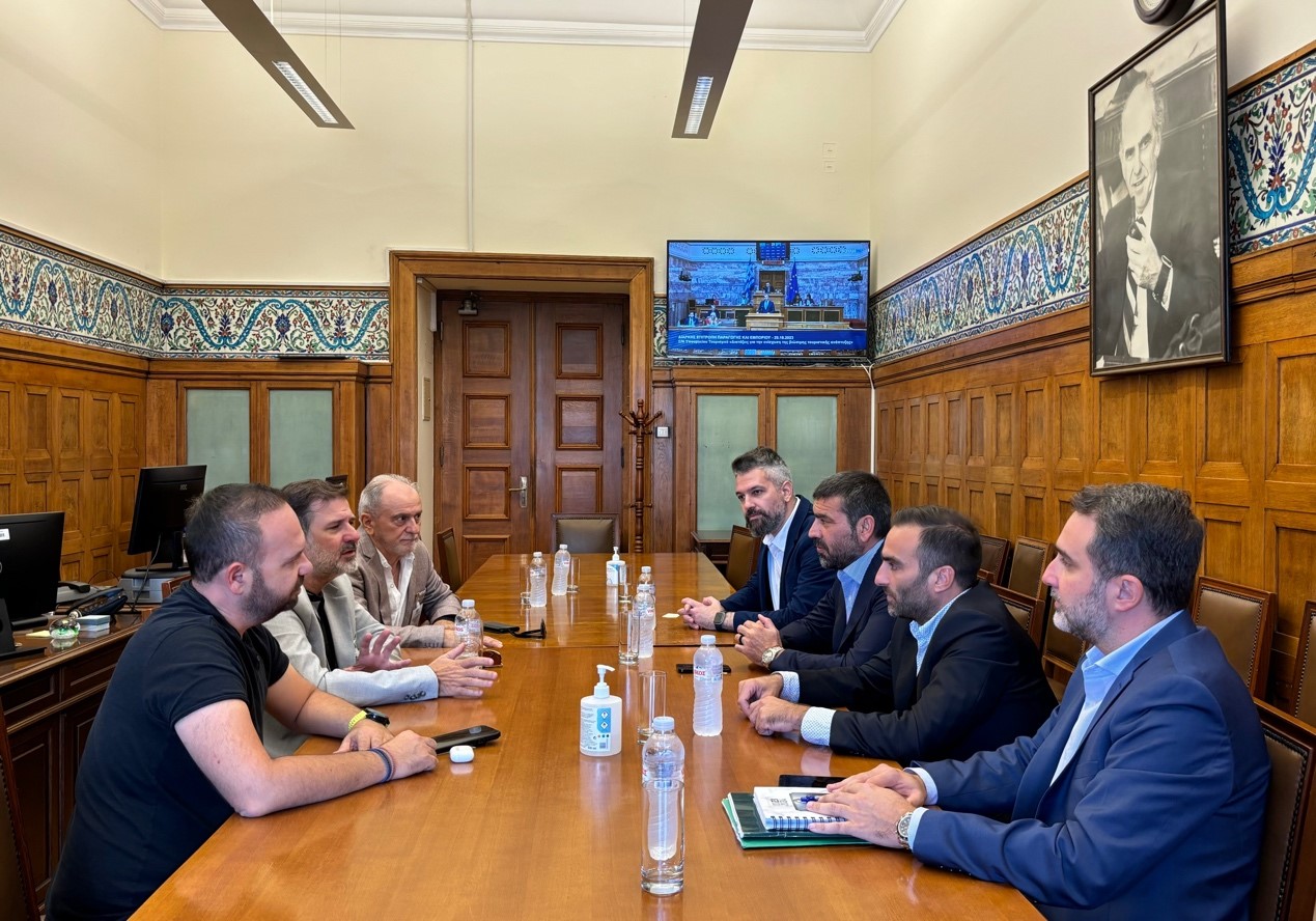 Συνάντηση με την Ένωση και την Πανελλήνια Ομοσπονδία Επαγγελματιών ...