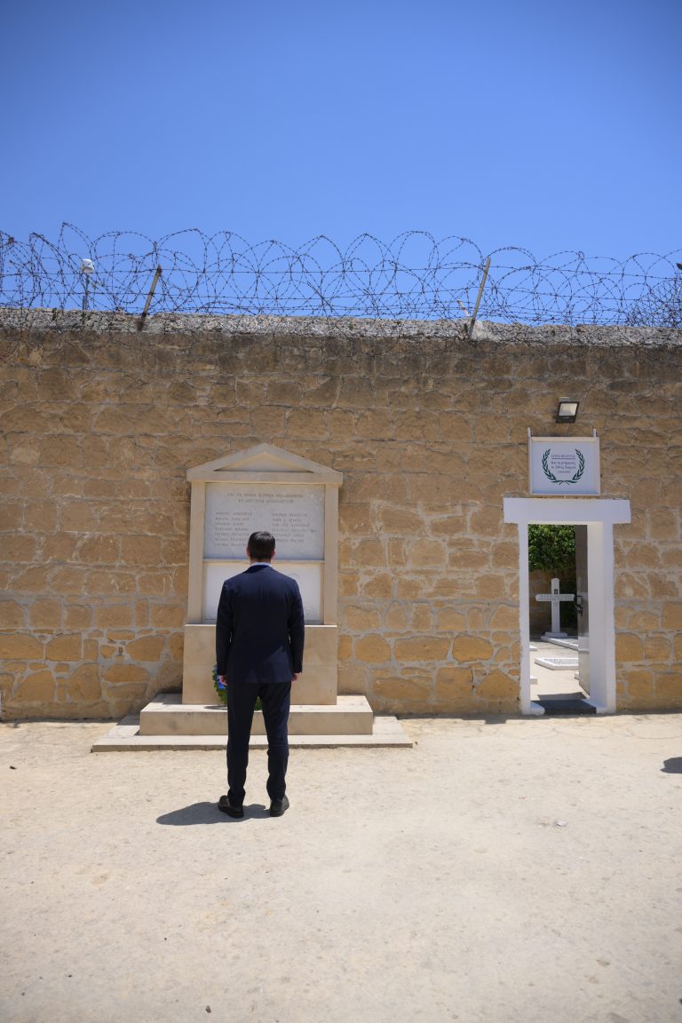 Στα Φυλακισμένα Μνήματα ο Νίκος Ανδρουλάκης – ΠΑΣΟΚ – Κίνημα Αλλαγής
